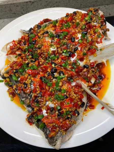 剁椒鱼头是哪的菜系_剁椒鱼头正宗做法-第2张图片-山城妙识 剁椒鱼头是哪的菜系_剁椒鱼头正宗做法-第2张图片-山城妙识