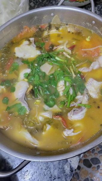 酸菜鱼草鱼怎么烧才嫩_酸菜鱼草鱼做法步骤-第1张图片-山城妙识