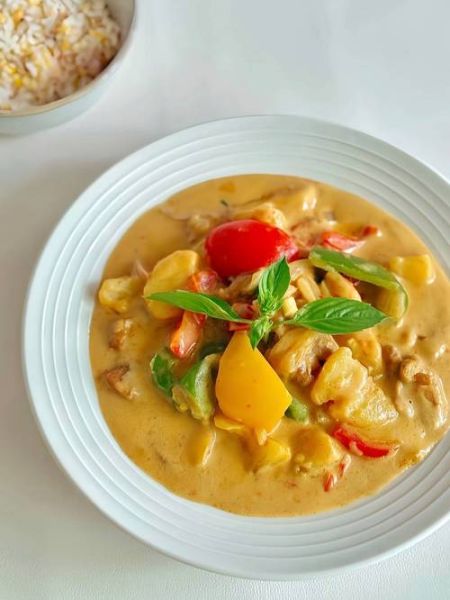 正宗咖喱鸡肉怎么做_咖喱鸡肉需要哪些香料-第2张图片-山城妙识 正宗咖喱鸡肉怎么做_咖喱鸡肉需要哪些香料-第2张图片-山城妙识