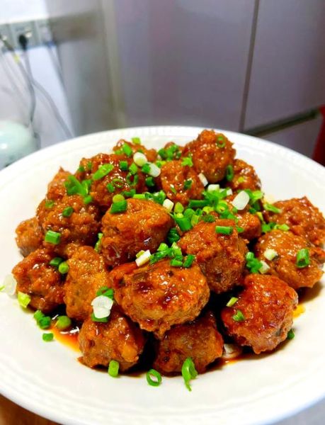 炸好的肉丸子怎么红烧_红烧肉丸子的家常做法-第1张图片-山城妙识 炸好的肉丸子怎么红烧_红烧肉丸子的家常做法-第1张图片-山城妙识