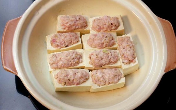 酿豆腐煲怎么做_酿豆腐煲的家常做法-第3张图片-山城妙识 酿豆腐煲怎么做_酿豆腐煲的家常做法-第3张图片-山城妙识