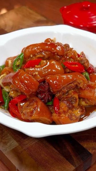 红焖肘子怎么做好吃_家常做法窍门-第3张图片-山城妙识