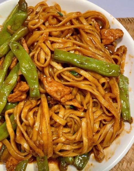 豆角焖面怎么做_豆角焖面用鲜面条还是干面条-第1张图片-山城妙识 豆角焖面怎么做_豆角焖面用鲜面条还是干面条-第1张图片-山城妙识