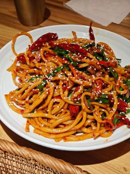 干煸炒面怎么做_家常干煸炒面做法视频-第1张图片-山城妙识