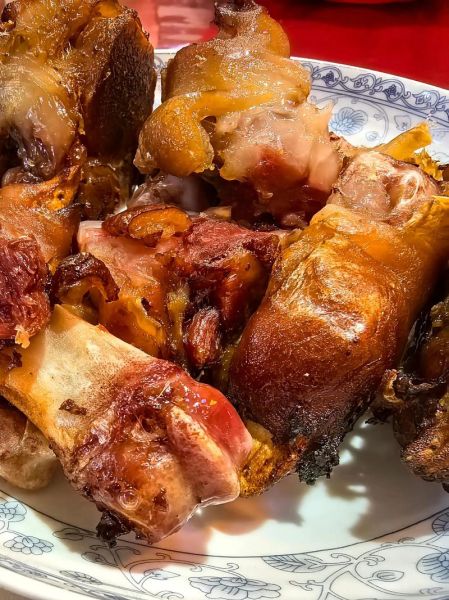 五香猪蹄怎么做才软糯入味_五香猪蹄的家常做法-第1张图片-山城妙识 五香猪蹄怎么做才软糯入味_五香猪蹄的家常做法-第1张图片-山城妙识