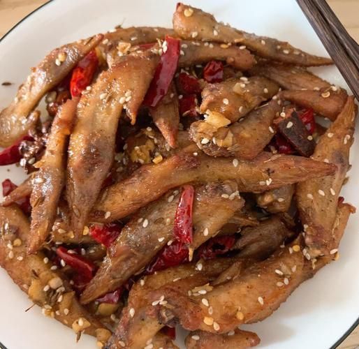 炸鸡翅尖怎么做才酥脆_炸鸡翅尖需要腌制多久-第1张图片-山城妙识