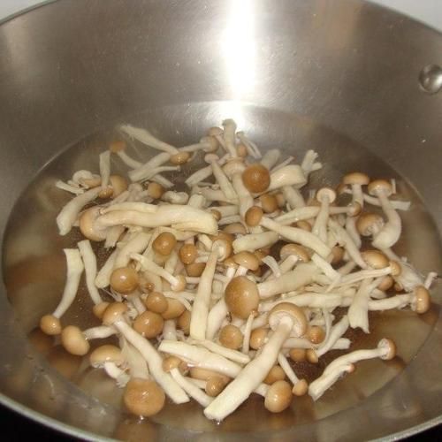 蟹味菇为什么要焯水_焯水后口感更好吗-第2张图片-山城妙识 蟹味菇为什么要焯水_焯水后口感更好吗-第2张图片-山城妙识