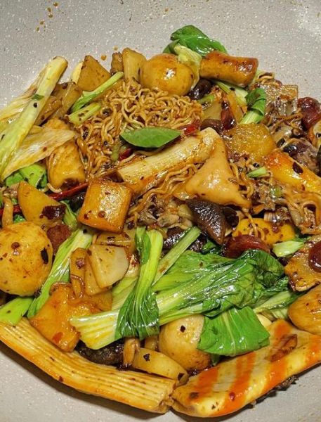 用火锅料做麻辣香锅怎么做_家常做法步骤-第1张图片-山城妙识 用火锅料做麻辣香锅怎么做_家常做法步骤-第1张图片-山城妙识