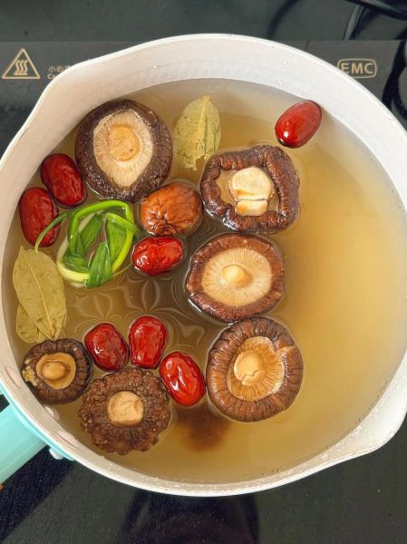 在家自制火锅底料清汤_清汤火锅底料怎么做-第1张图片-山城妙识 在家自制火锅底料清汤_清汤火锅底料怎么做-第1张图片-山城妙识