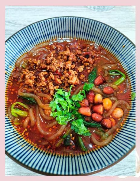 酸辣粉需要什么材料_酸辣粉做法步骤-第3张图片-山城妙识 酸辣粉需要什么材料_酸辣粉做法步骤-第3张图片-山城妙识