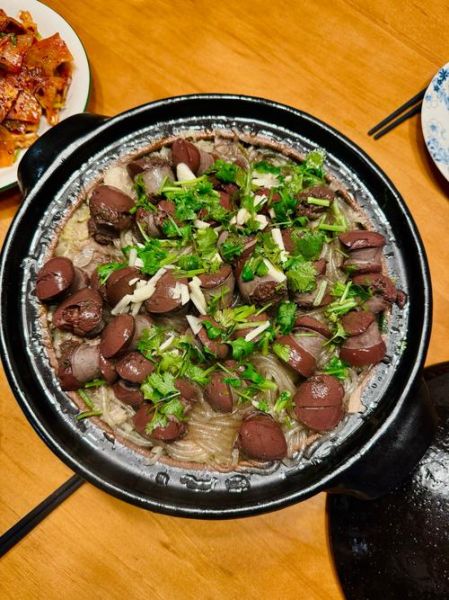 东北杀猪菜怎么做_东北杀猪菜纪录片哪里看-第2张图片-山城妙识 东北杀猪菜怎么做_东北杀猪菜纪录片哪里看-第2张图片-山城妙识