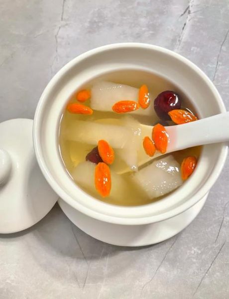 雪梨煮冰糖怎么做_雪梨冰糖水的正确做法-第1张图片-山城妙识 雪梨煮冰糖怎么做_雪梨冰糖水的正确做法-第1张图片-山城妙识