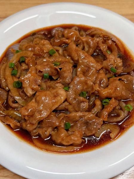 炒肥牛卷怎么做好吃_肥牛卷炒多久才嫩-第1张图片-山城妙识