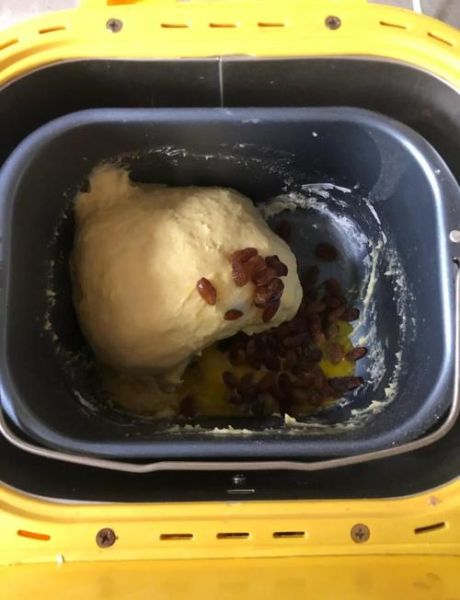 自动面包机做面包的详细步骤_面包机做面包需要多长时间-第2张图片-山城妙识 自动面包机做面包的详细步骤_面包机做面包需要多长时间-第2张图片-山城妙识