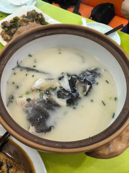 清汤鱼头怎么做_鱼头汤去腥技巧-第2张图片-山城妙识