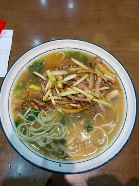 杭州片儿川图片_片儿川面汤做法-第1张图片-山城妙识 杭州片儿川图片_片儿川面汤做法-第1张图片-山城妙识