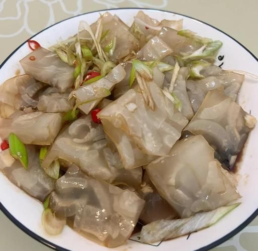 猪皮冻怎么做不腥_猪皮冻Q弹的秘诀-第1张图片-山城妙识 猪皮冻怎么做不腥_猪皮冻Q弹的秘诀-第1张图片-山城妙识