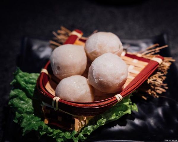 鱼肉丸子怎么做才弹牙_鱼肉丸子不腥的窍门-第3张图片-山城妙识