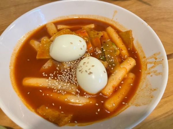 韩国料理有哪些特色_韩国料理为什么那么辣-第1张图片-山城妙识