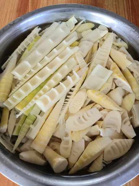 新鲜竹笋怎么处理不苦_新鲜竹笋怎么做好吃-第2张图片-山城妙识