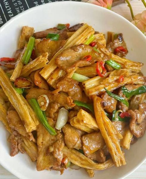 腐竹炒鸡肉怎么做_腐竹炒鸡肉用焯水吗-第1张图片-山城妙识