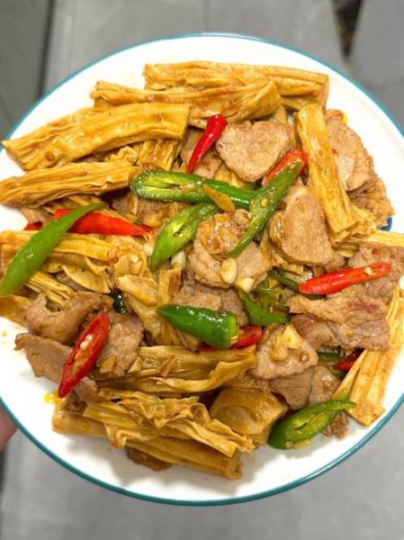 腐竹炒鸡肉怎么做_腐竹炒鸡肉用焯水吗-第2张图片-山城妙识