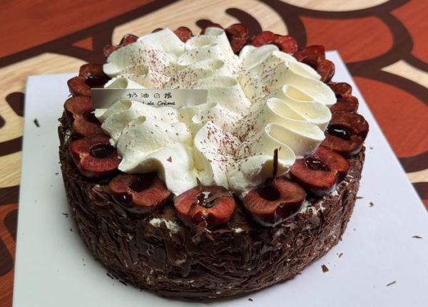 蛋糕黑森林代表什么意思_黑森林蛋糕寓意是什么-第3张图片-山城妙识