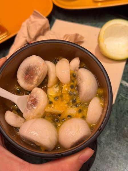 山竹怎么吃_山竹的正确吃法-第1张图片-山城妙识 山竹怎么吃_山竹的正确吃法-第1张图片-山城妙识