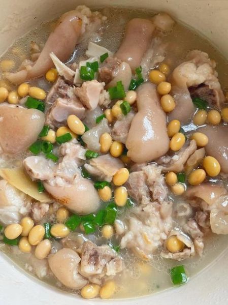 猪爪黄豆汤怎么烧_猪爪黄豆汤做法-第3张图片-山城妙识 猪爪黄豆汤怎么烧_猪爪黄豆汤做法-第3张图片-山城妙识