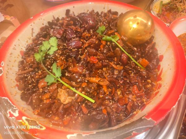 灯笼椒怎么炒好吃_家常灯笼椒做法大全-第2张图片-山城妙识