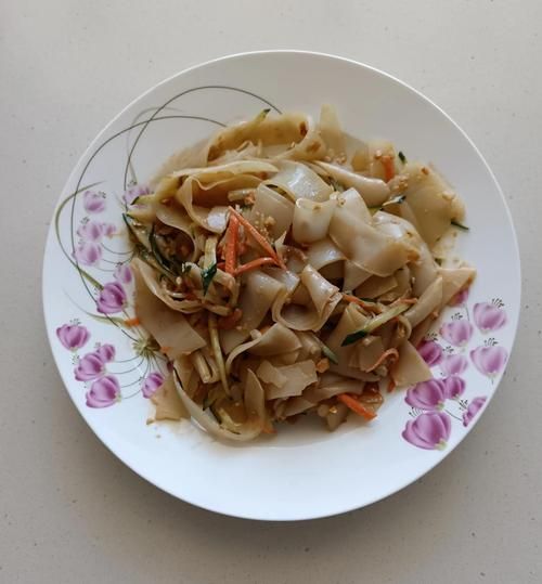 凉皮怎么做才筋道_凉皮需要洗面吗-第3张图片-山城妙识