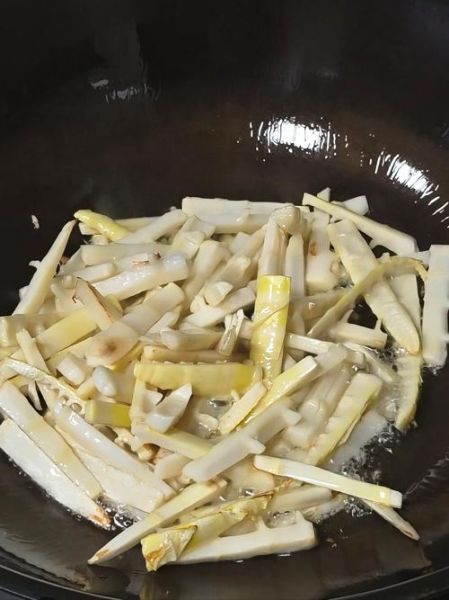 油焖笋的做法瓶装_如何保存更久-第1张图片-山城妙识