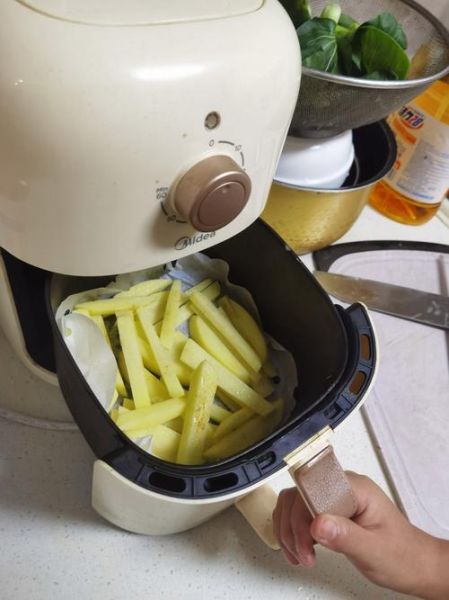 炸薯条的家常做法_不用冷冻怎么做-第2张图片-山城妙识 炸薯条的家常做法_不用冷冻怎么做-第2张图片-山城妙识