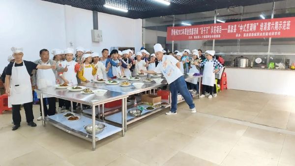 大排档厨师培训多少钱_学多久能出师-第3张图片-山城妙识 大排档厨师培训多少钱_学多久能出师-第3张图片-山城妙识