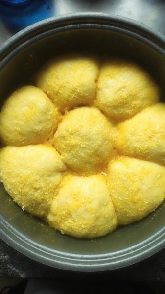 电饭煲做面包简单方法_电饭煲做面包需要发酵吗-第1张图片-山城妙识