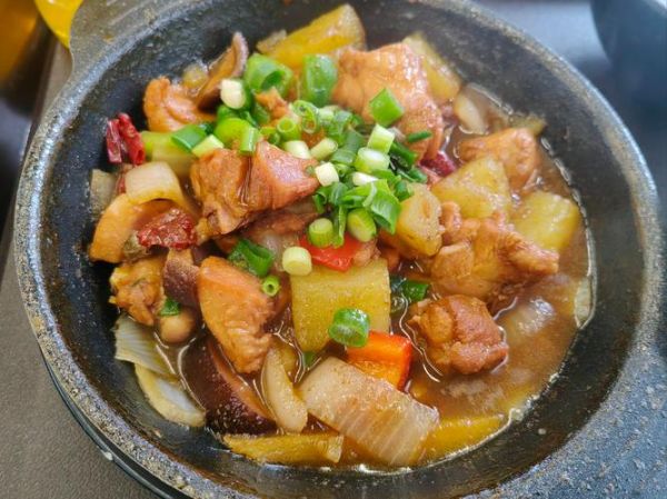 黄焖鸡米饭有哪些菜品_黄焖鸡米饭配菜推荐-第2张图片-山城妙识 黄焖鸡米饭有哪些菜品_黄焖鸡米饭配菜推荐-第2张图片-山城妙识