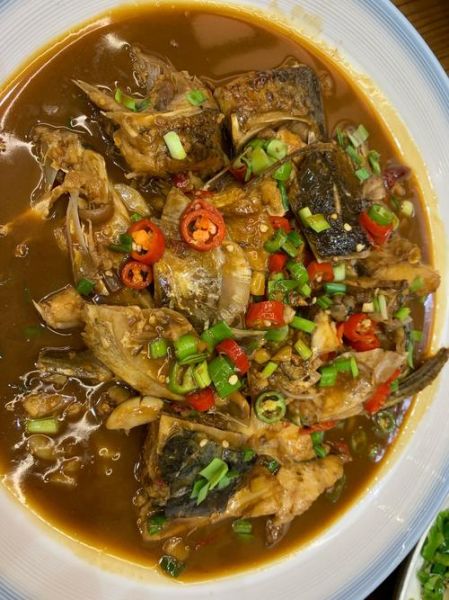 红烧鱼头怎么做_红烧鱼头用哪种鱼最好-第1张图片-山城妙识 红烧鱼头怎么做_红烧鱼头用哪种鱼最好-第1张图片-山城妙识