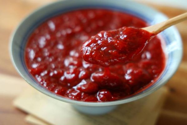 草莓果酱怎么吃比较好_草莓果酱的吃法大全-第2张图片-山城妙识 草莓果酱怎么吃比较好_草莓果酱的吃法大全-第2张图片-山城妙识