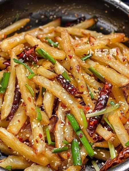 家庭炸土豆条怎么炸才脆_土豆条炸之前要不要焯水-第3张图片-山城妙识 家庭炸土豆条怎么炸才脆_土豆条炸之前要不要焯水-第3张图片-山城妙识