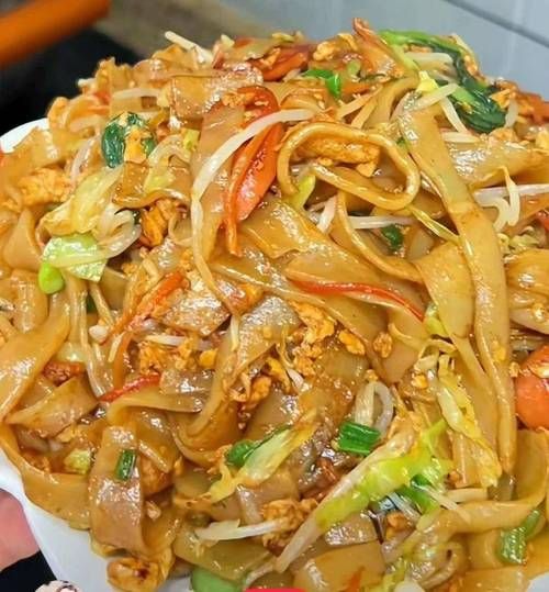 炒河粉怎么不粘锅_炒河粉不粘锅技巧-第2张图片-山城妙识