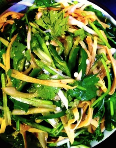 老虎菜怎么做_老虎菜需要焯水吗-第1张图片-山城妙识