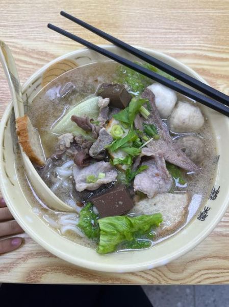 猪杂汤粉的做法_猪杂汤粉需要哪些配料-第1张图片-山城妙识