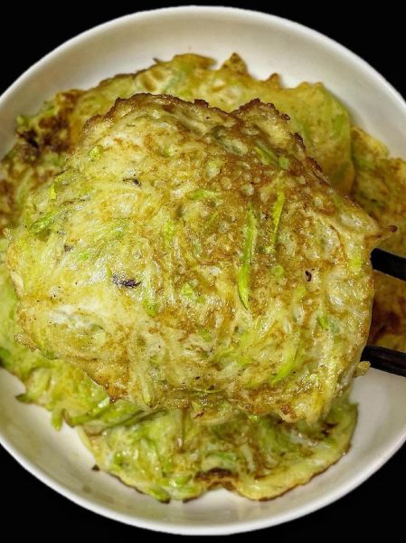 西葫芦饼怎么做_西葫芦饼热量高吗-第3张图片-山城妙识
