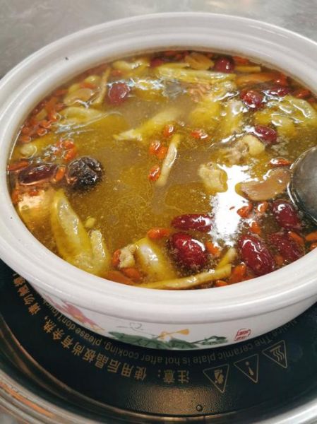 鲜人参炖鸡人参要切吗_整根炖还是切片好-第2张图片-山城妙识