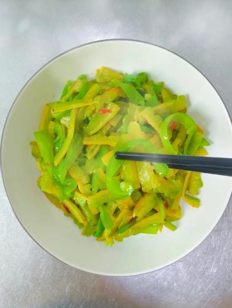 青炒苦瓜怎么炒不苦_青炒苦瓜的做法窍门-第1张图片-山城妙识