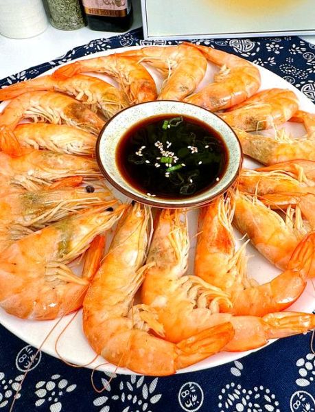 清蒸虾蒸几分钟最好吃_蒸虾时间怎么掌握-第1张图片-山城妙识