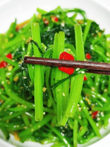 吃什么菜可以降火排毒_哪些蔬菜清热解毒-第1张图片-山城妙识