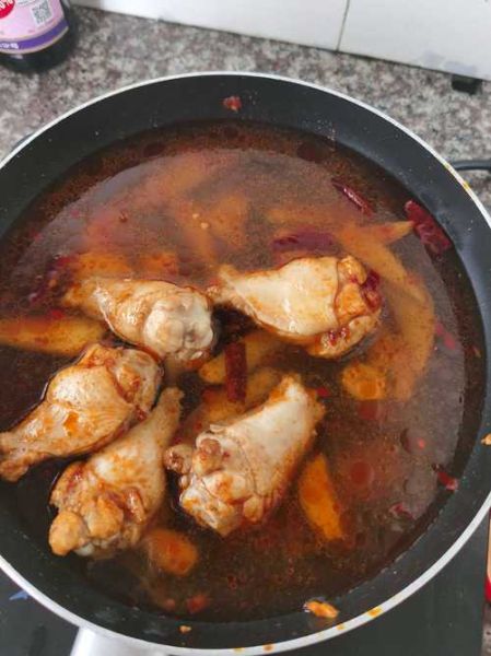 高压锅炖鸡腿需要多长时间_鸡腿炖多久才软烂-第3张图片-山城妙识 高压锅炖鸡腿需要多长时间_鸡腿炖多久才软烂-第3张图片-山城妙识