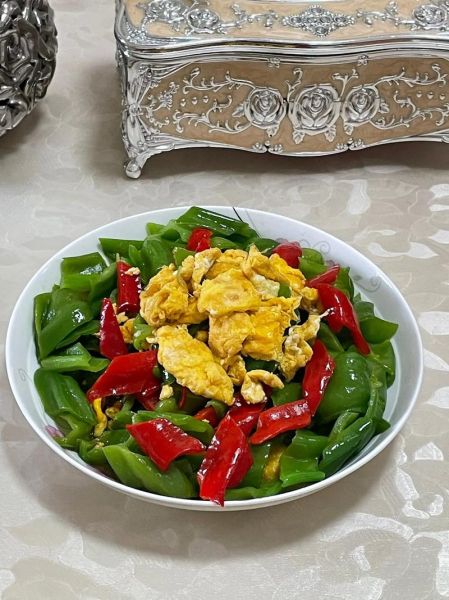 麻油炒鸡蛋怎么做_麻油炒鸡蛋的功效与禁忌-第1张图片-山城妙识 麻油炒鸡蛋怎么做_麻油炒鸡蛋的功效与禁忌-第1张图片-山城妙识