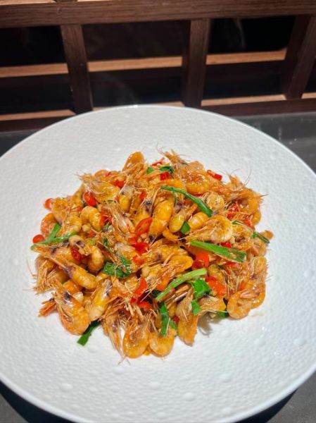 爆炒小河虾怎么做_小河虾要不要焯水-第3张图片-山城妙识 爆炒小河虾怎么做_小河虾要不要焯水-第3张图片-山城妙识